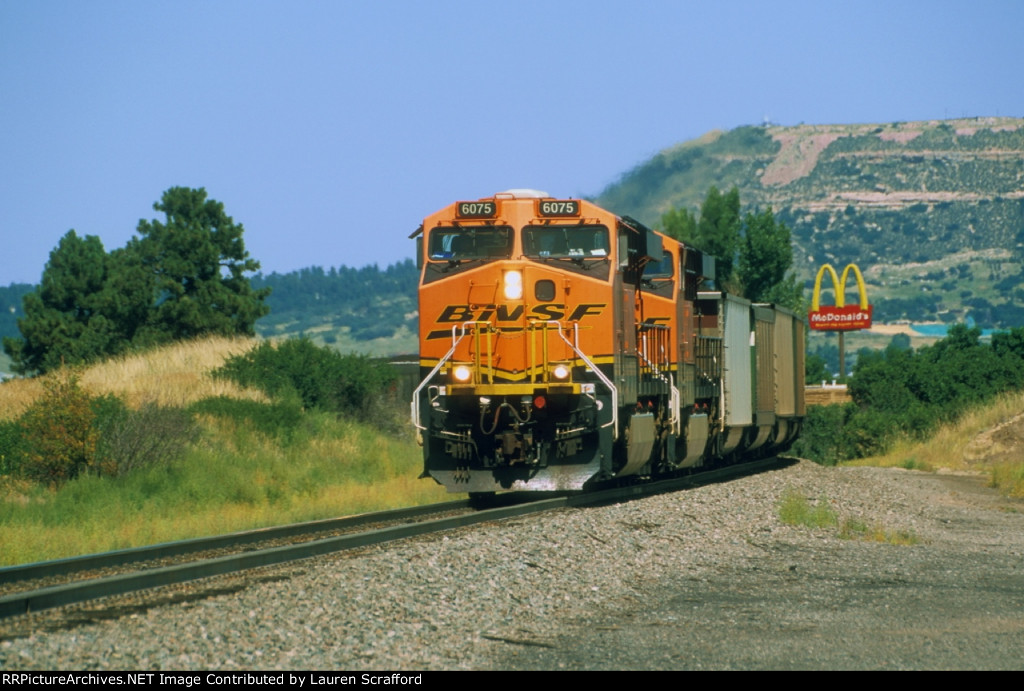 BNSF 6075 S/B